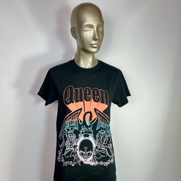 Queen Official Merch | Tops | Queen Merch Black Graphic Tshirt Nwt ...